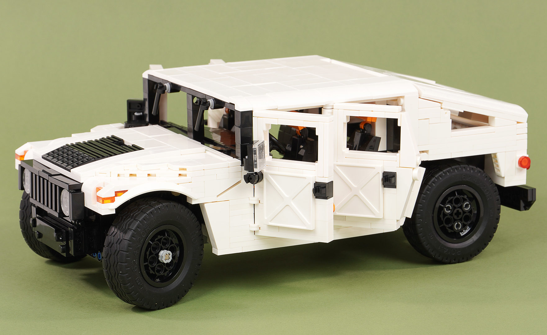 CADA C61027W - Humvee® - Speed Build Review - BrickMeet DE