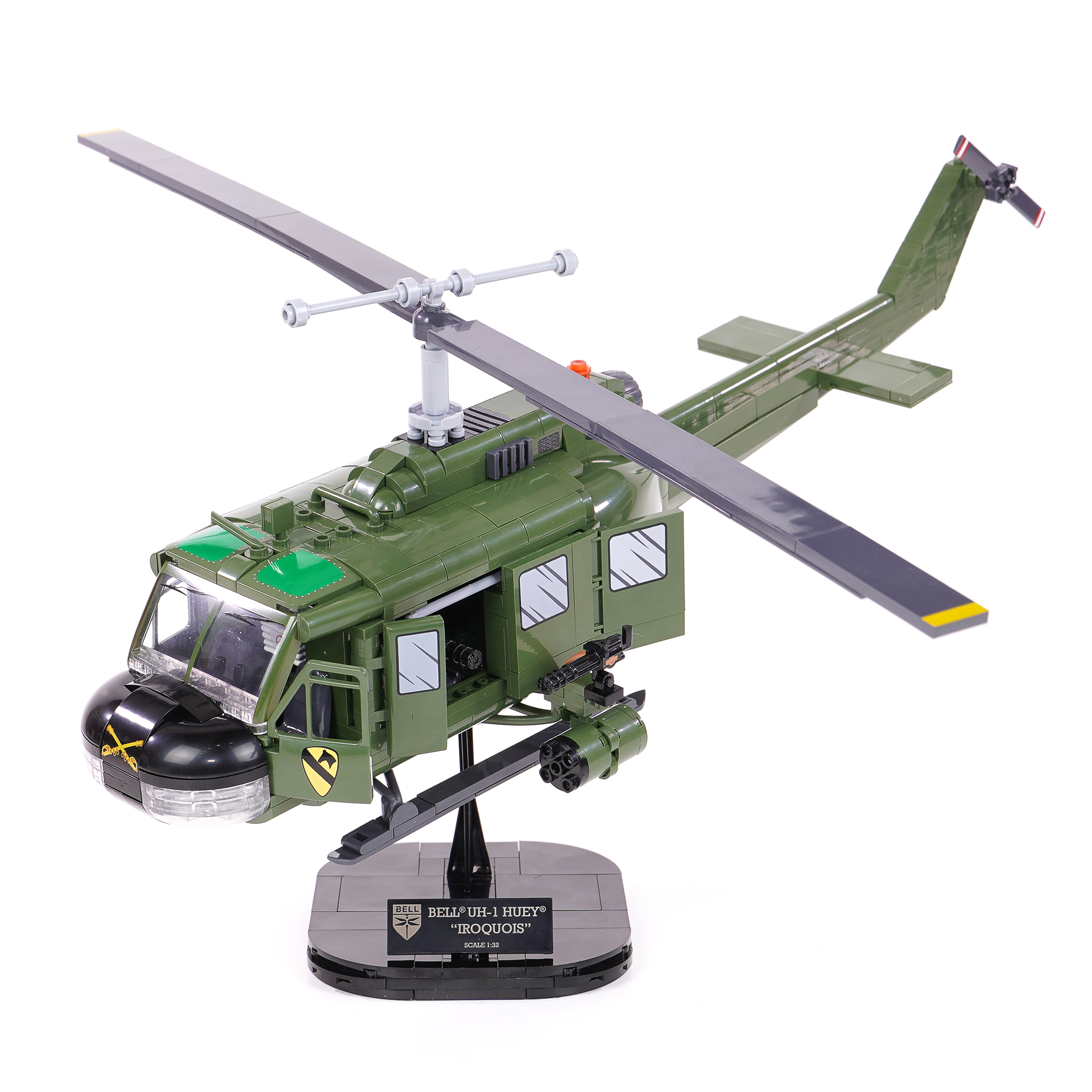 COBI 2422 - Bell UH-1 Huey Iroquois - Executive Edition (Speed Build ...