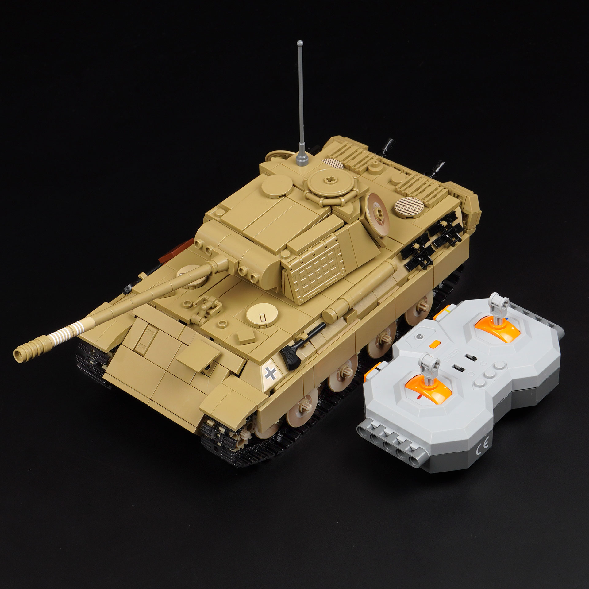CaDA C61073W - Panther Tank RC (Speed Build Review) - BrickMeet DE